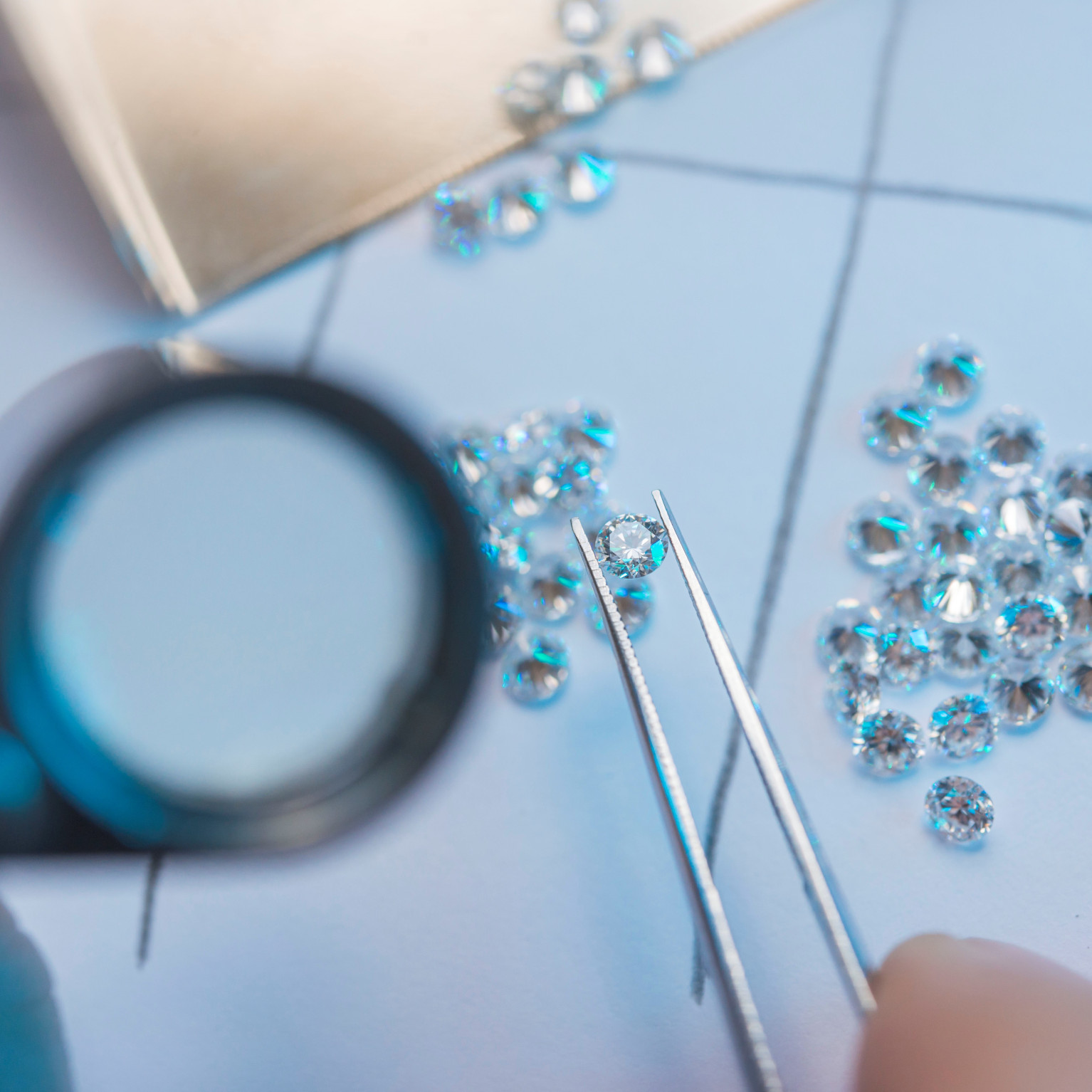 Gemweb - Die Plattform zum Einkauf von Edelsteinen direkt beim Hersteller